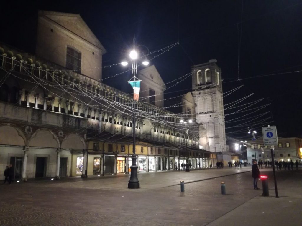 Vandraj insider: Ferarra je prikladno razmerje med (pre)delovnim ...